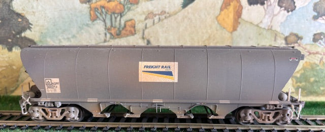 NGPF 36021P - NSWR Grain hopper - FREIGHT RAIL - RTR - Heavy Weathered ...