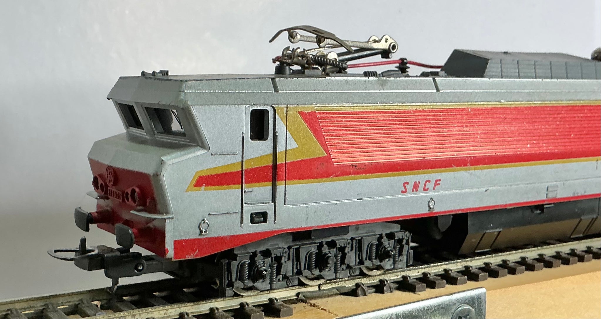 SNCF CC-21001 Electric France DC Locomotive LIMA HO very good running ...